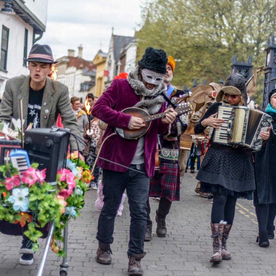 Make Waves - Hereford River Carnival 2022 | Visit Herefordshire